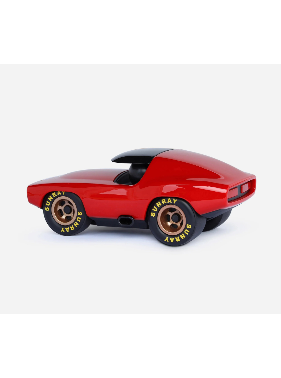 Lead Belly Vincent – Muscle Car rossa Playforever - Inverticale